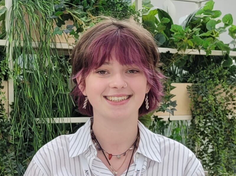 ApconiX Welcomes Isabelle Heys